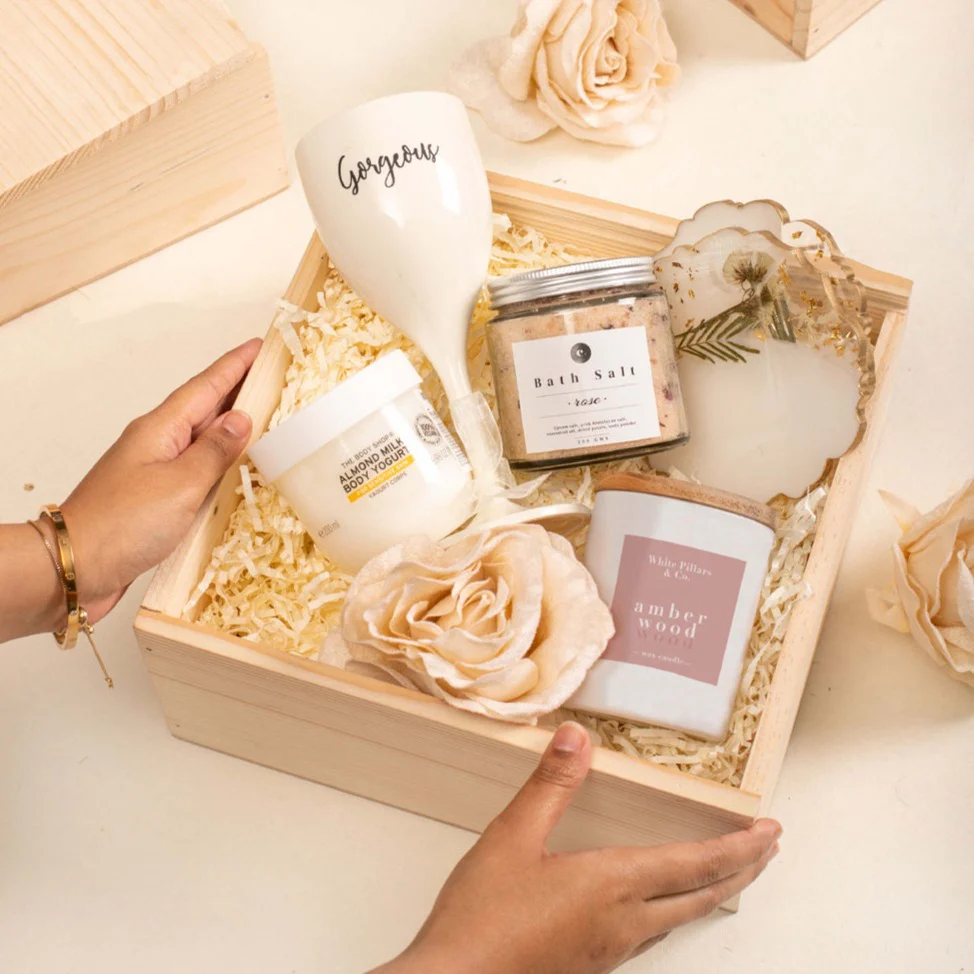 What Are Corporate Gift Boxes? Importance, Benefits & Branding ...